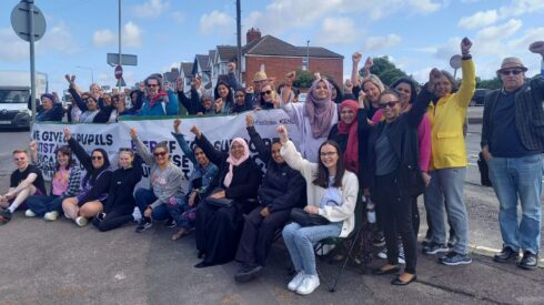 Striking school workers in Leicester win above average pay rise ...